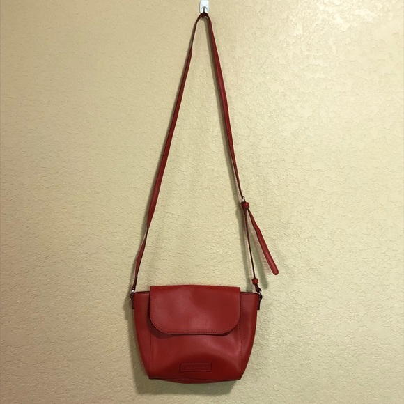 Vera Bradley | Bags | Vera Bradley Crossbody Purse Solid Red | Poshmark